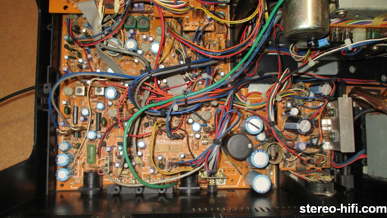 Hitachi D-980 3head, DD, dual capstan, |forum.stereo-hifi.com